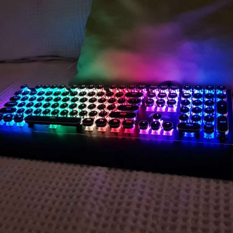 The Top Best 7 Typewriter Keyboards